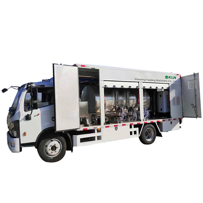 El vehículo móvil de la ordeñadora de la vaca de las estaciones de las ...